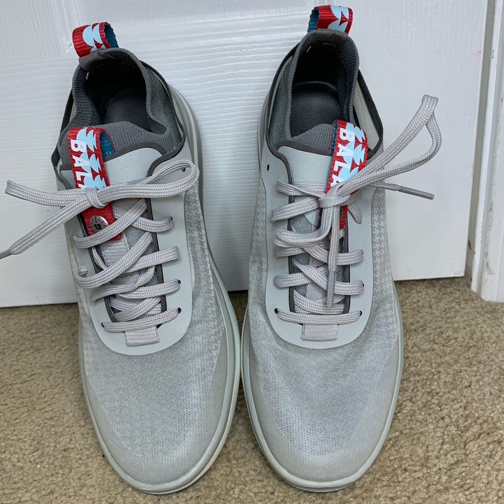 Bala Twelves Shade Gray Nurse Shoes - Gem